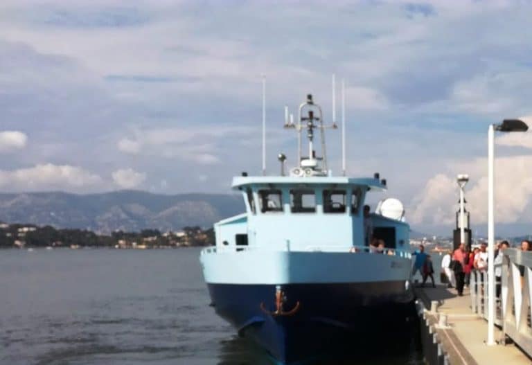 Comment visiter la rade de Toulon en bateau pour 1 € | Senior Vacances